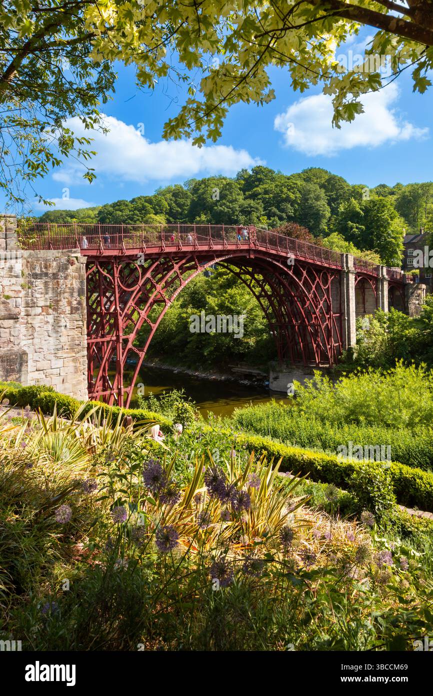The iron bridge, Ironbridge, Shropshire, uk. 2025 Stock Photo - Alamy