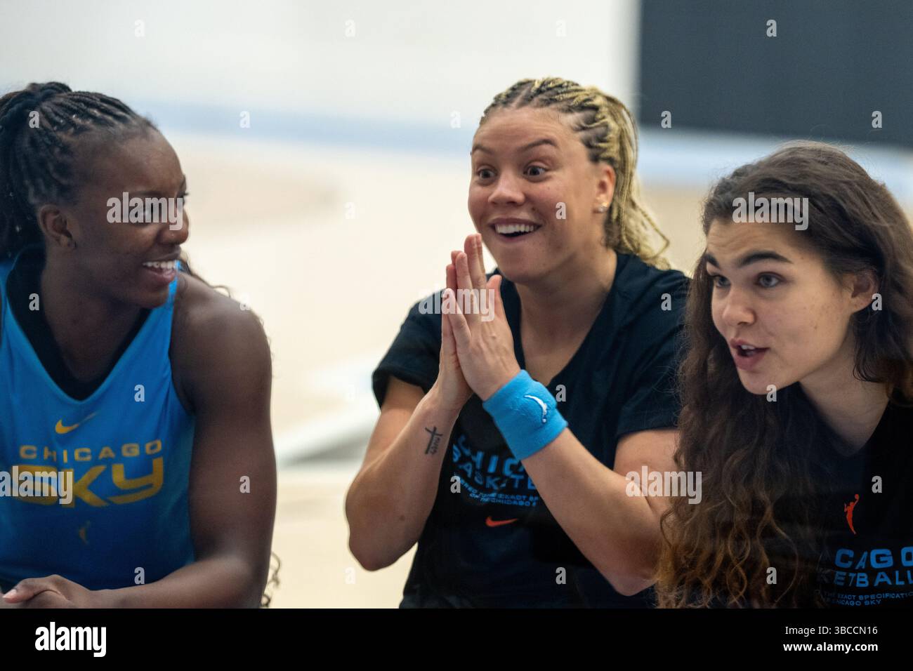 Deerfield, United States. 15th May, 2025. Chicago Sky guard Rachel ...