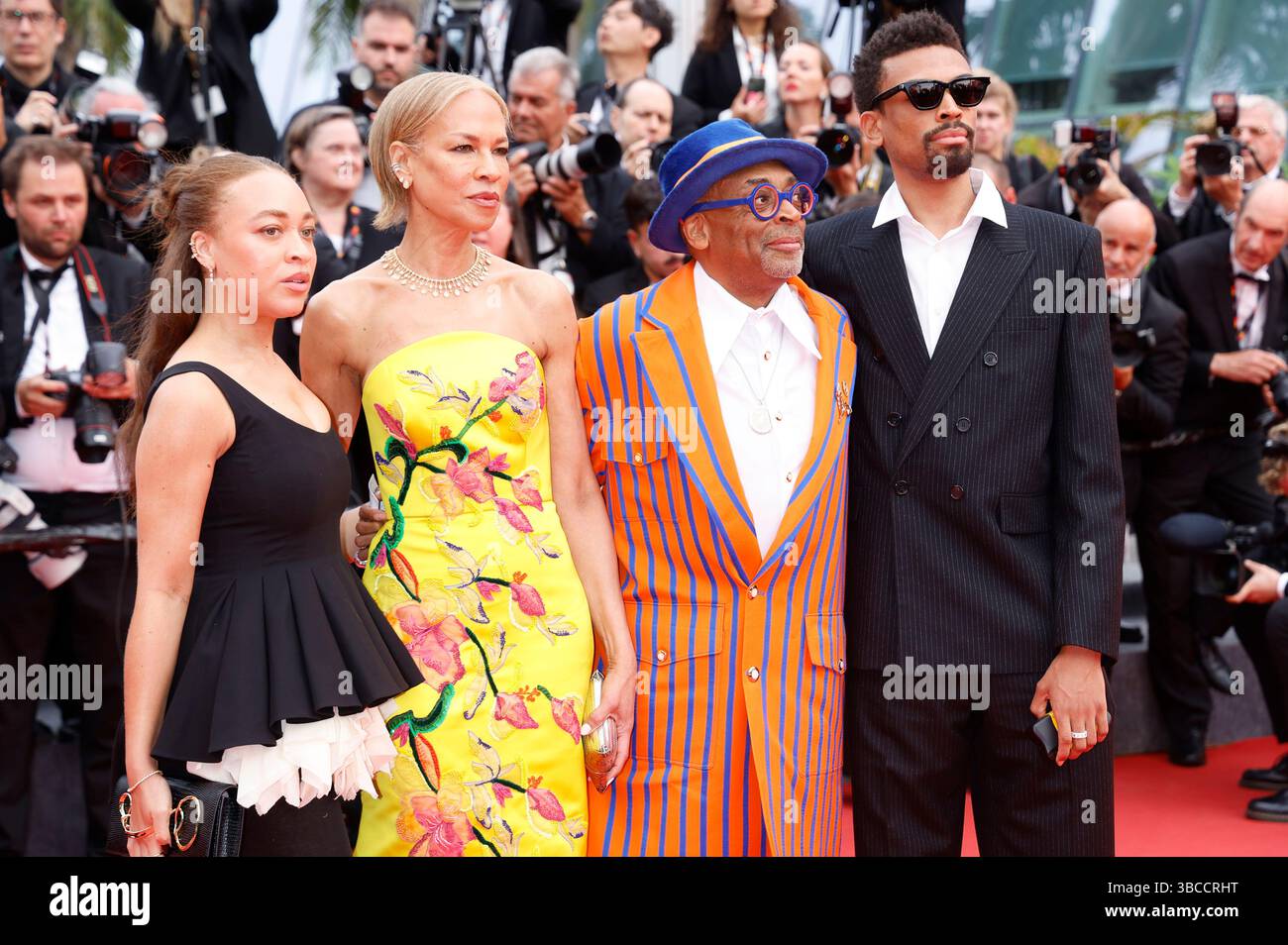 Spike Lee mit Tochter Satchel Lee, Ehefrau Tonya Lewis Lee und Sohn ...
