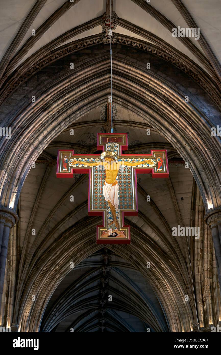 Bethlehem Icon Crucifix by Ian Knowles hanging in Lichfield Cathedral ...