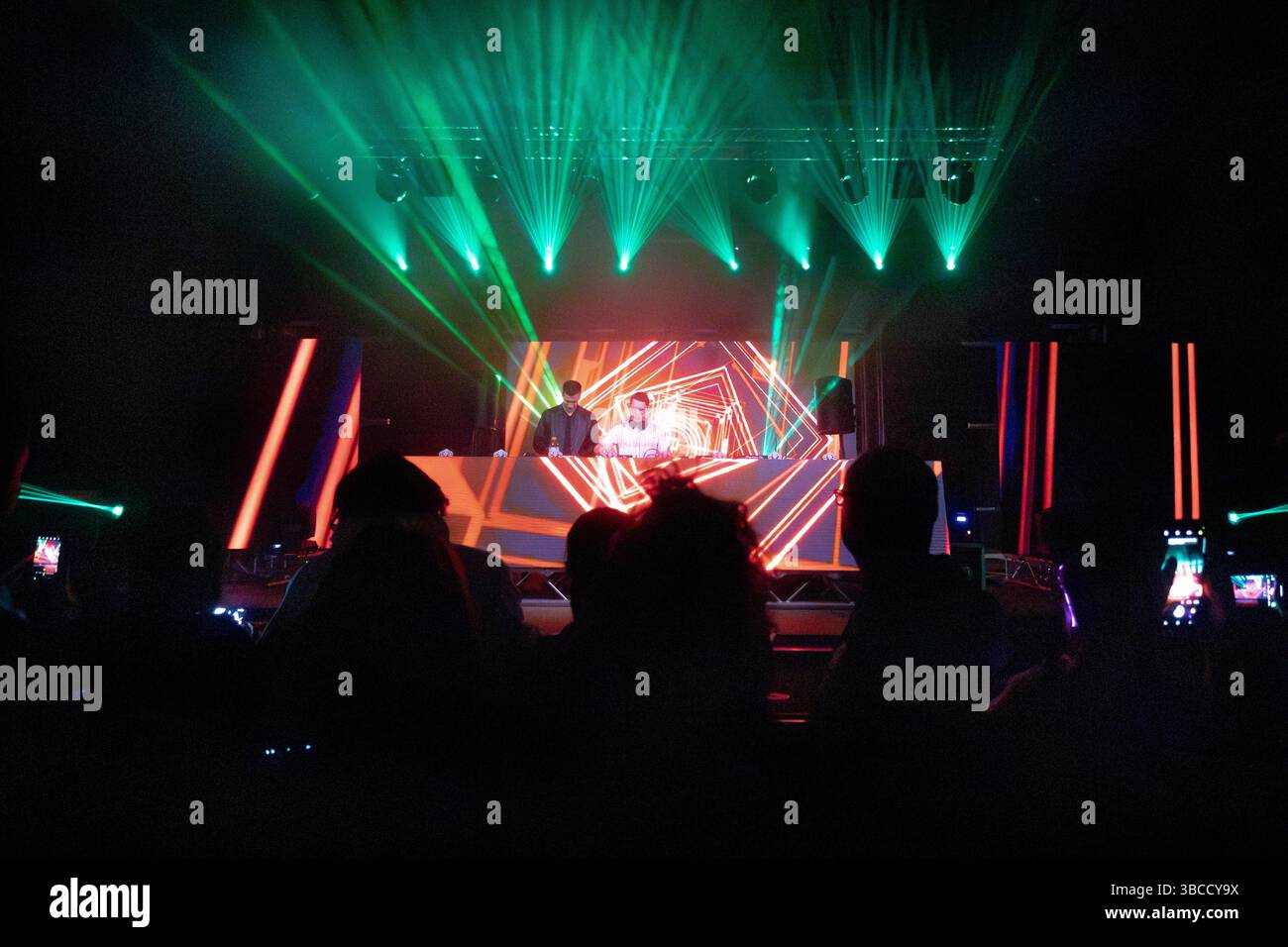 Das deutsche DJ Duo Gestört Aber Geil mit Marcel Stephan aus Querfurt ...