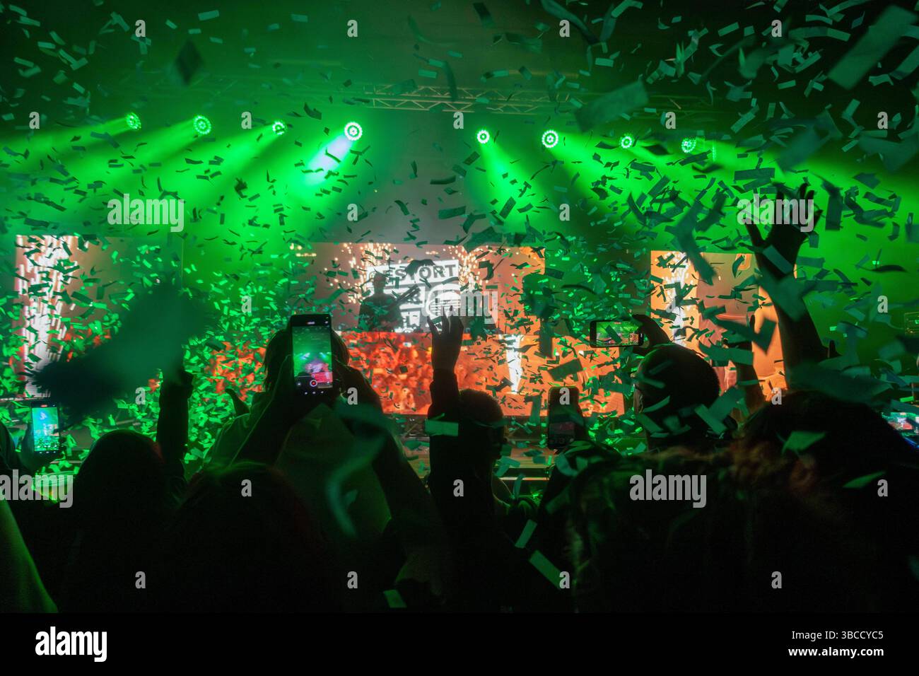 Das deutsche DJ Duo Gestört Aber Geil mit Marcel Stephan aus Querfurt ...