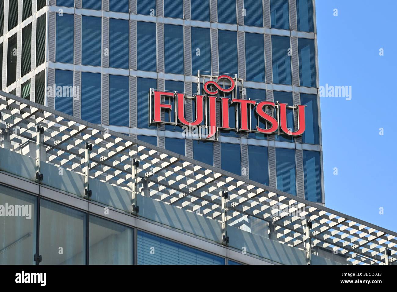 Munich, Deutschland. 19th May, 2025. Fujitsu logo, brand emblem, company logo on the Highlight ...