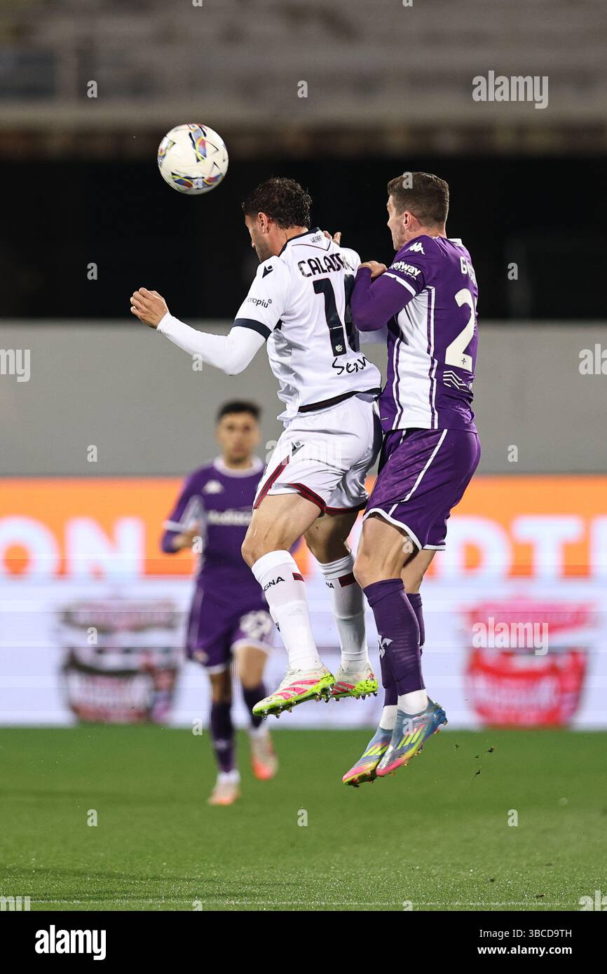 Davide Calabria (Bologna)Robin Gosens (Fiorentina)during the Italian ...