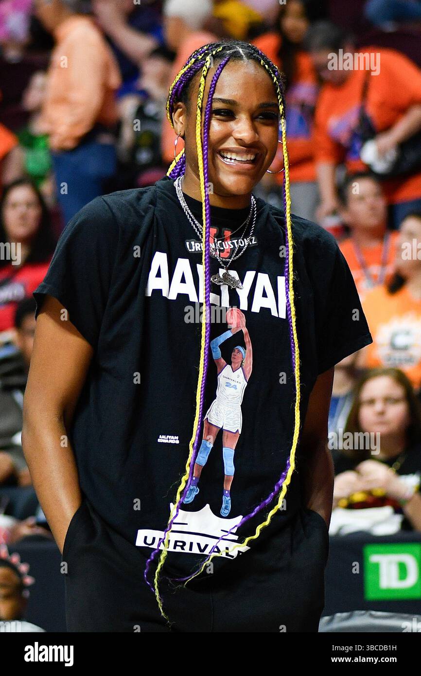 UNCASVILLE, CT - MAY 18: Washington Mystics forward Aaliyah Edwards (24 ...