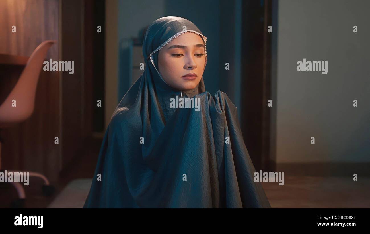 PROMISED HEARTS, (aka SETETES EMBUN CINTA NIYALA), Caitlin Halderman ...