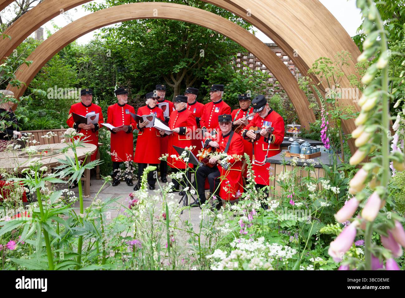 London, UK. 19th May, 2025. At the RHS Chelsea Flower Show preview day ...