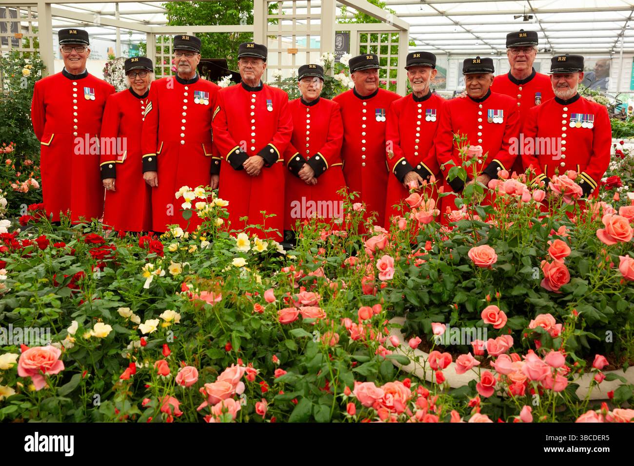 London, UK. 19th May, 2025. At the RHS Chelsea Flower Show preview day ...