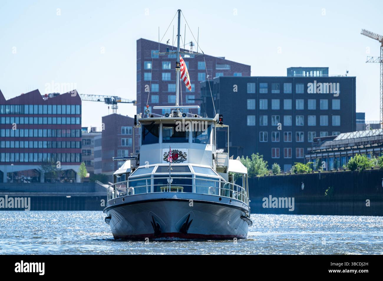 Bremen, Schiff MS Senator, ehemalige Senatsbarkasse, auf der Weser 11. ...