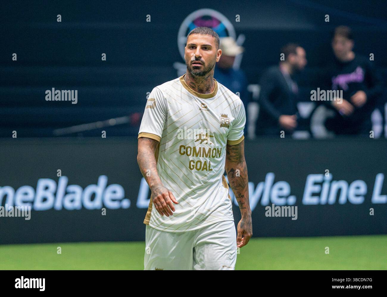 Ricardo Quaresma für das Team B2B United, Ausrüster von diesem Team ist ...