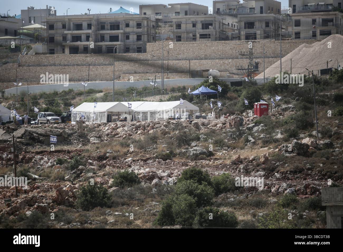 Salfit, Palestine. 19th May, 2025. Jewish settlers set up tents near ...