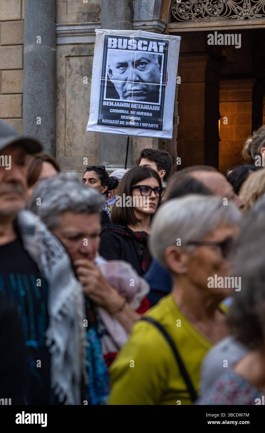 Barcelona, Spain. 19th May, 2025. The wanted poster for war criminal ...