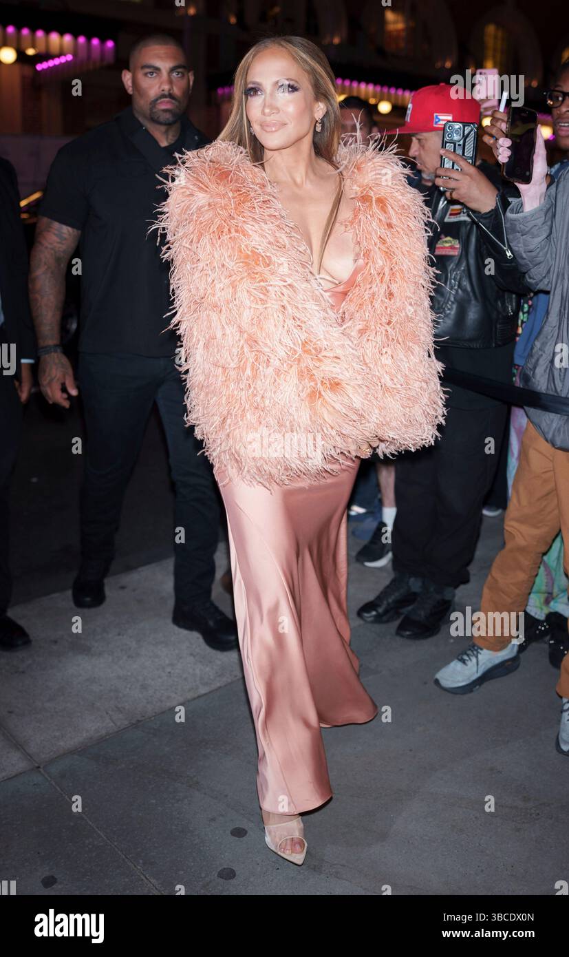 Photo by: XNY/STAR MAX/IPx 2025 5/19/25 Jennifer Lopez is seen arriving ...