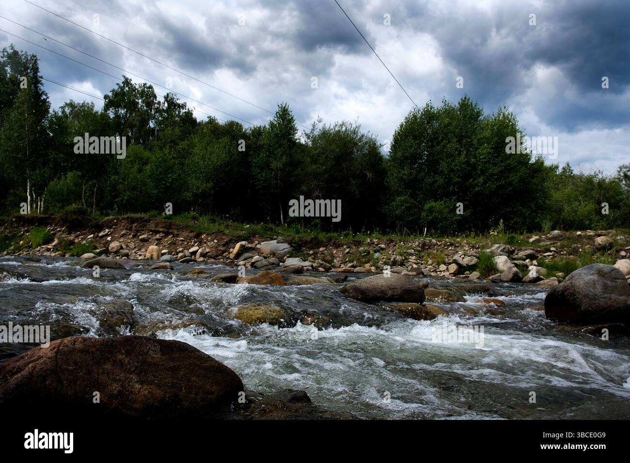 Stream running on hill hi-res stock photography and images - Alamy