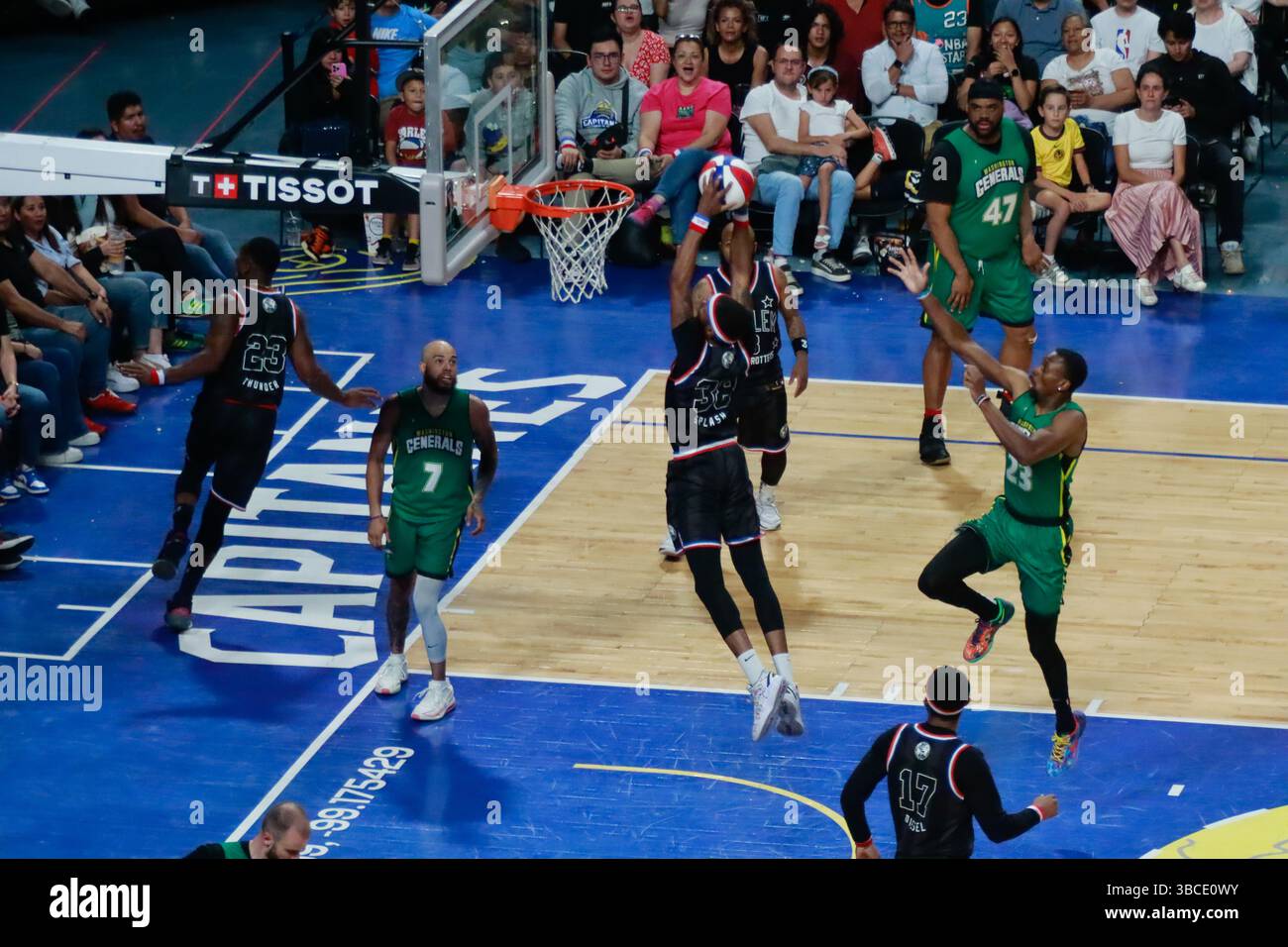 Mexico City, Mexico. 18th May, 2025. Jet Rivers #32 of the Harlem ...