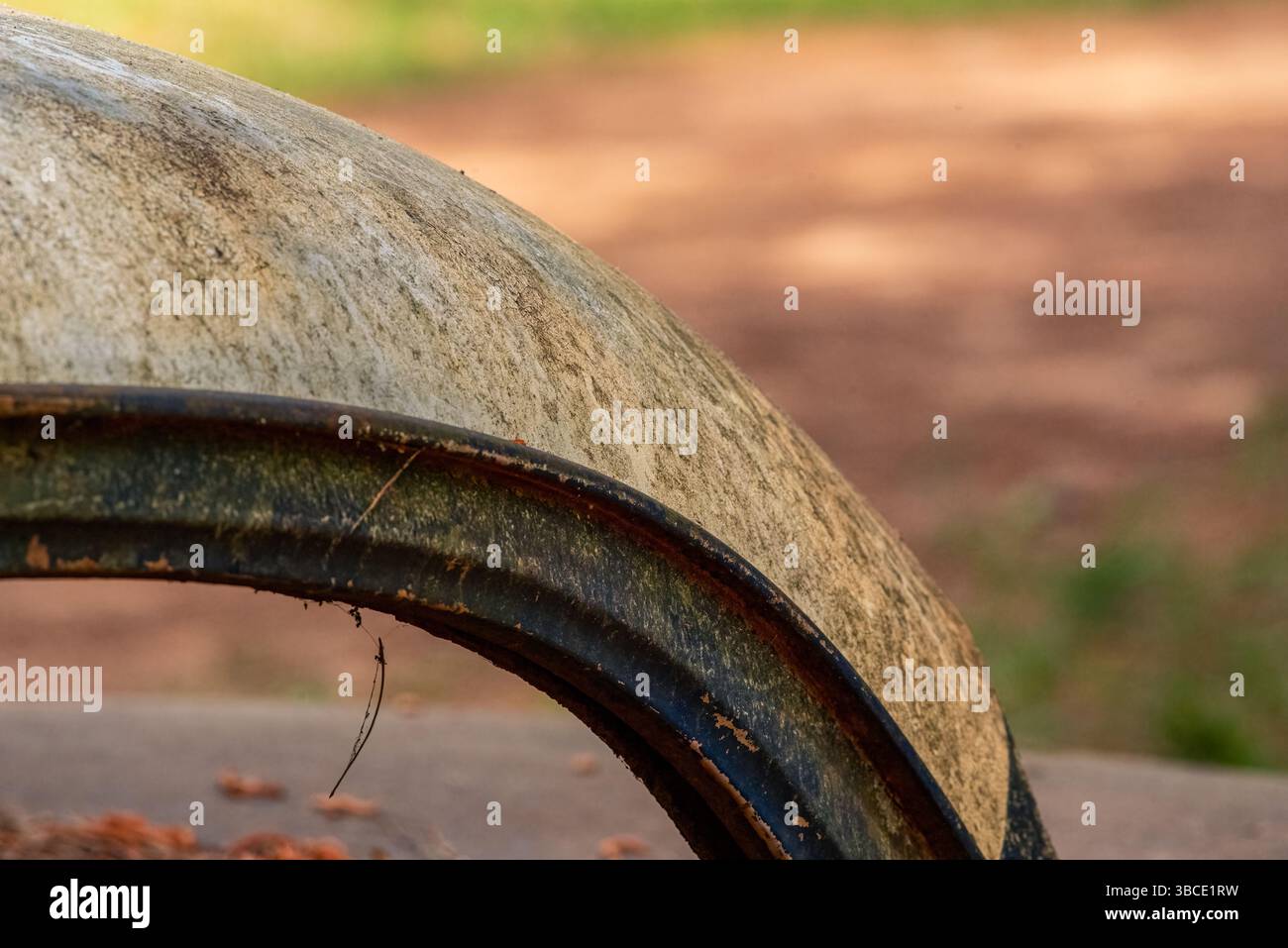 Rusty car paint hi-res stock photography and images - Alamy