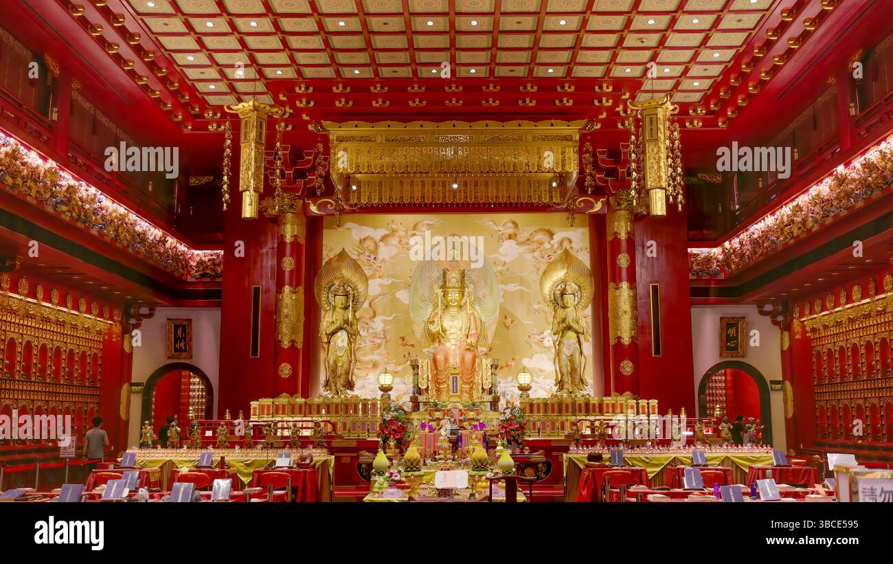 inside the buddha tooth relic temple Stock Photo - Alamy