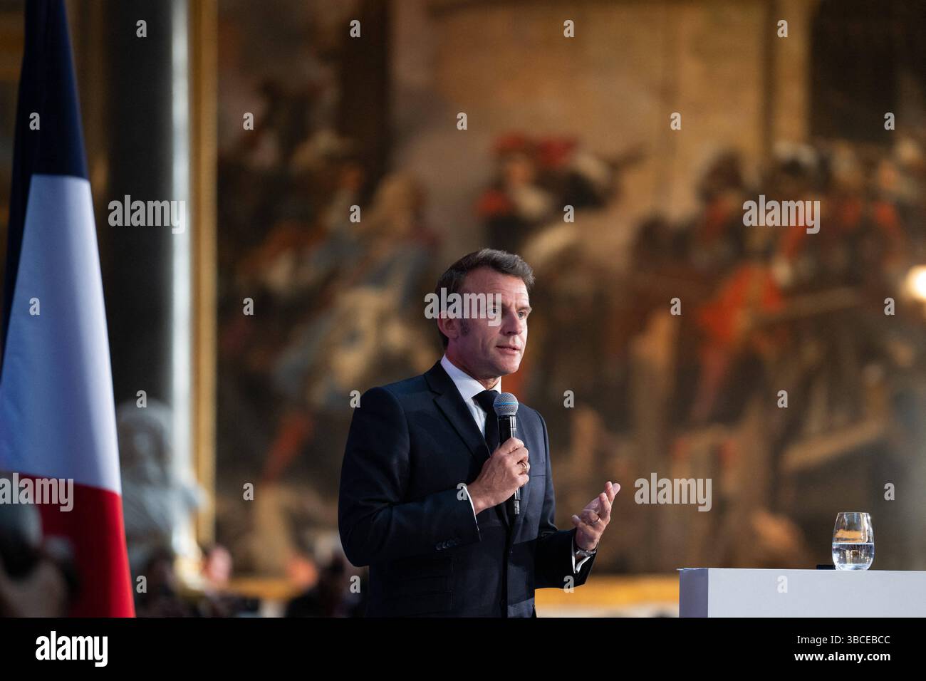 Versailles, France. 19th May, 2025. French President Emmanuel Macron ...