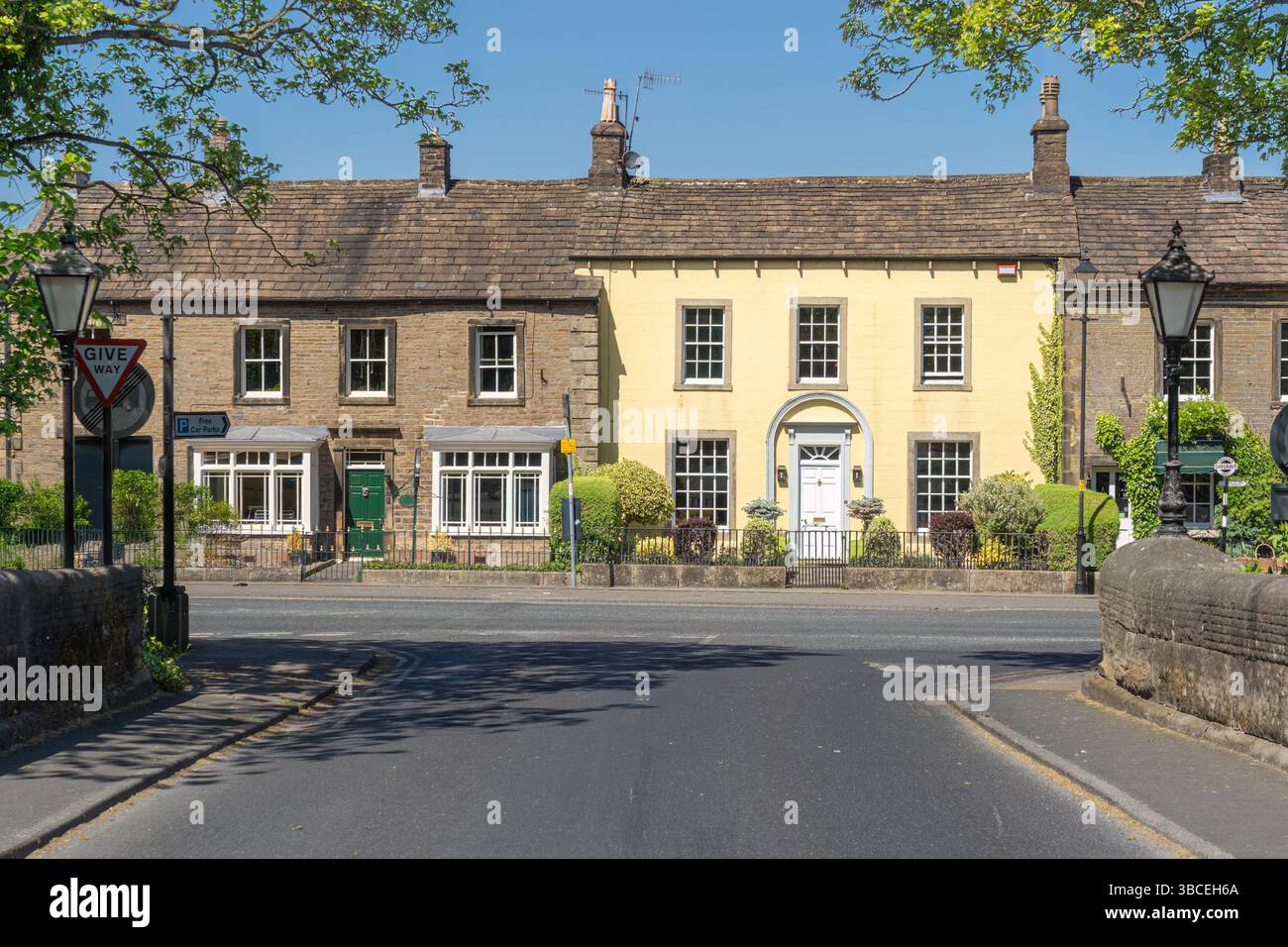 The high street in Gargrave North Yorkshire Stock Photo - Alamy