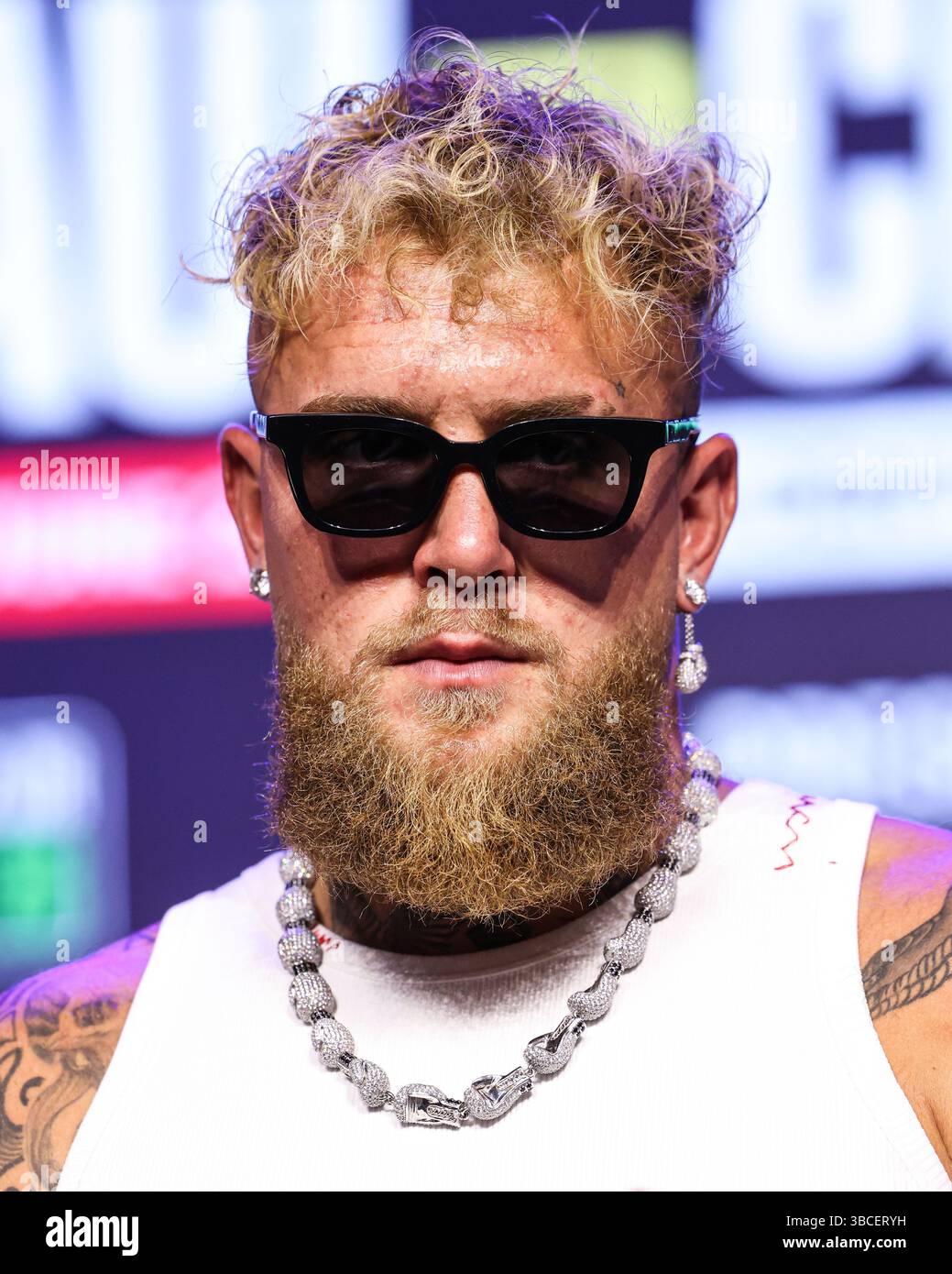 HOLLYWOOD, LOS ANGELES, CALIFORNIA, USA - MAY 14: American professional ...