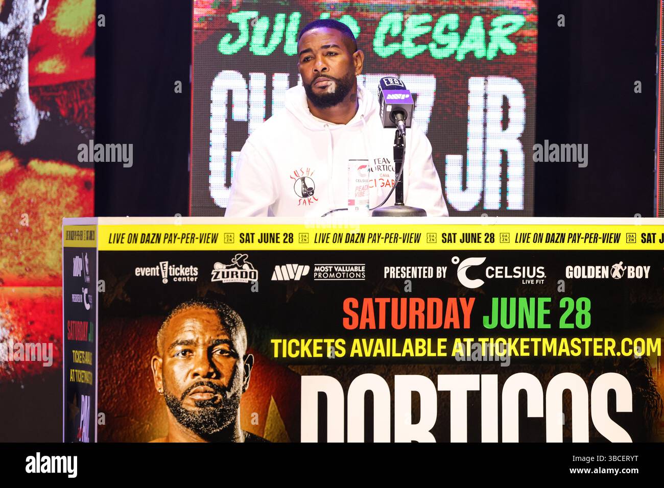 HOLLYWOOD, LOS ANGELES, CALIFORNIA, USA - MAY 14: Cuban professional ...