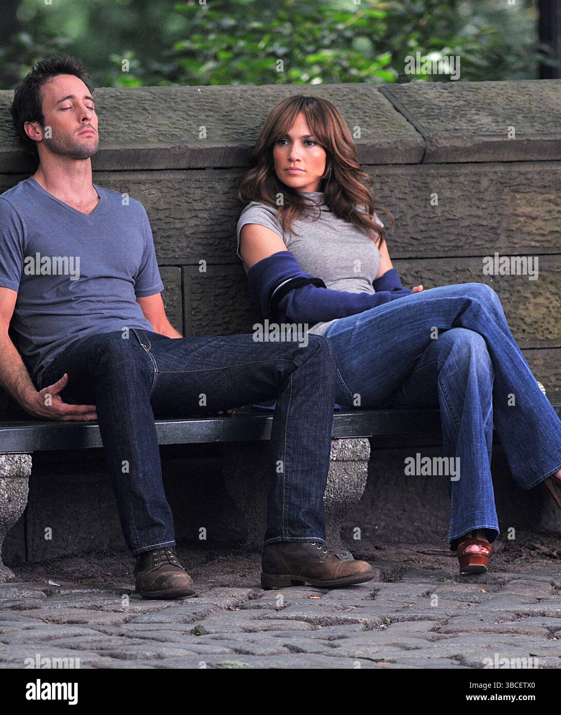 Jennifer Lopez and Alex O'Loughlin on the set of "The Back-up Plan" in ...