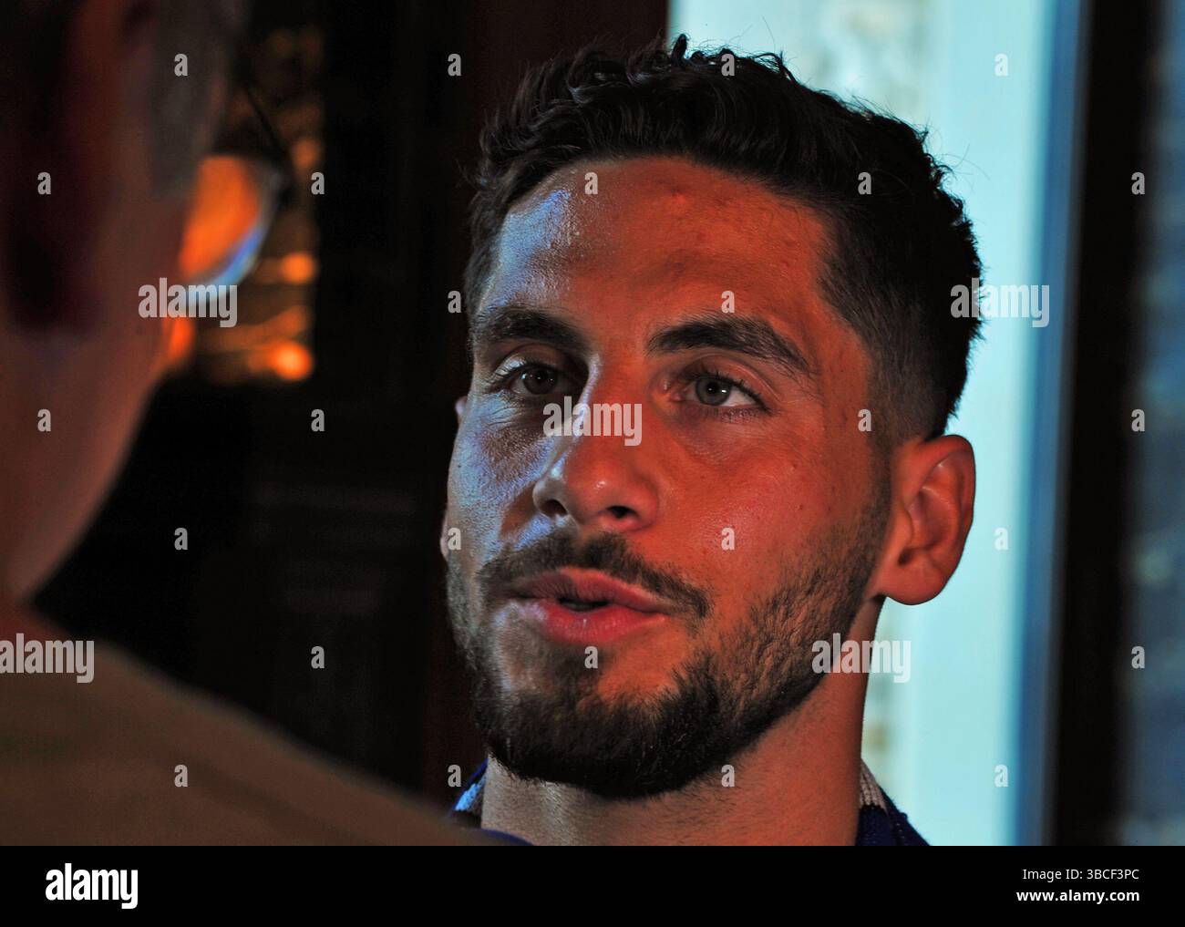 Ludovit Reis, HSV-Mittelfeldspieler, im Interview beim Senatsempfang ...