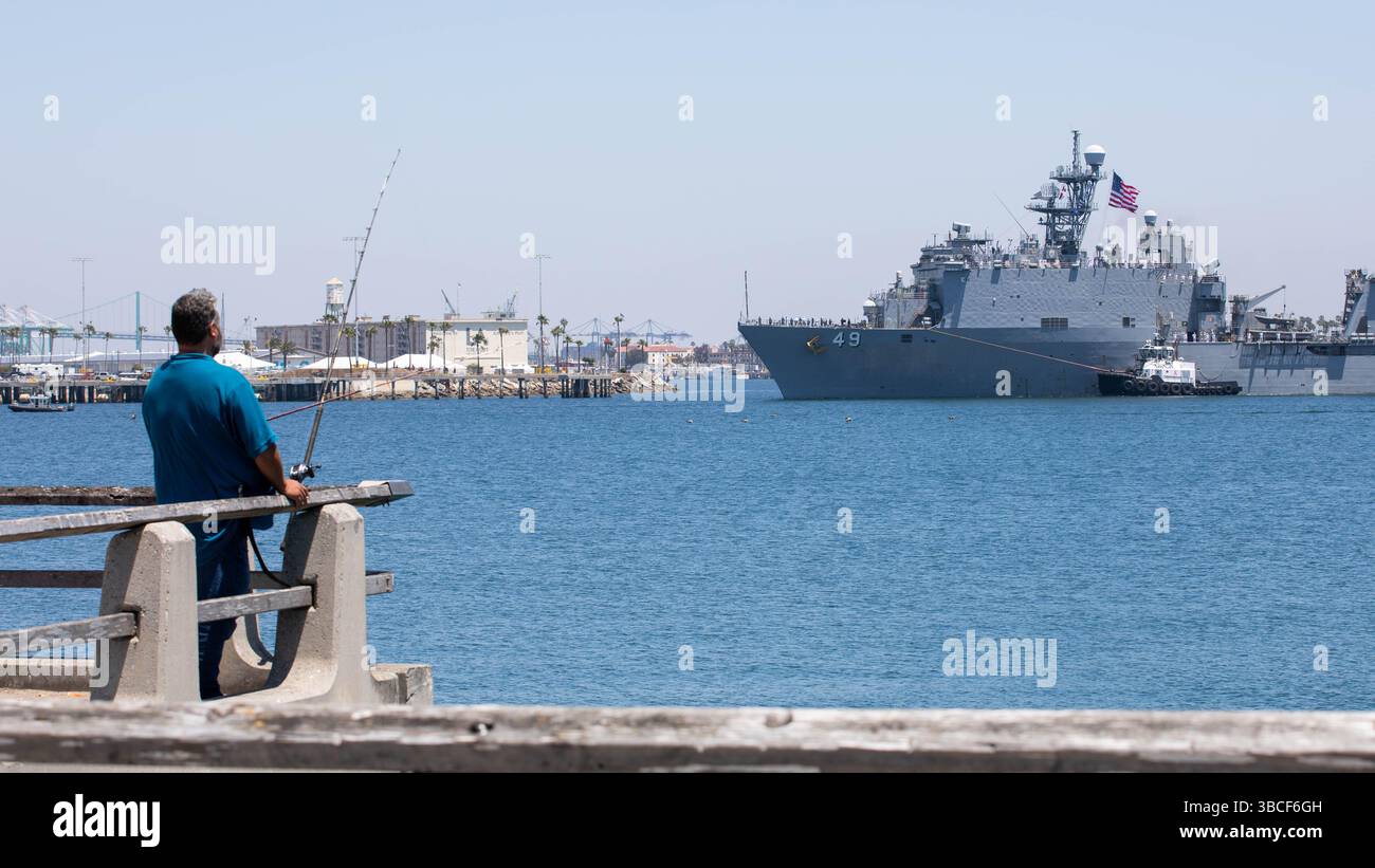 LOS ANGELES (May 19, 2025) Harpers Ferry-class dock landing ship USS ...