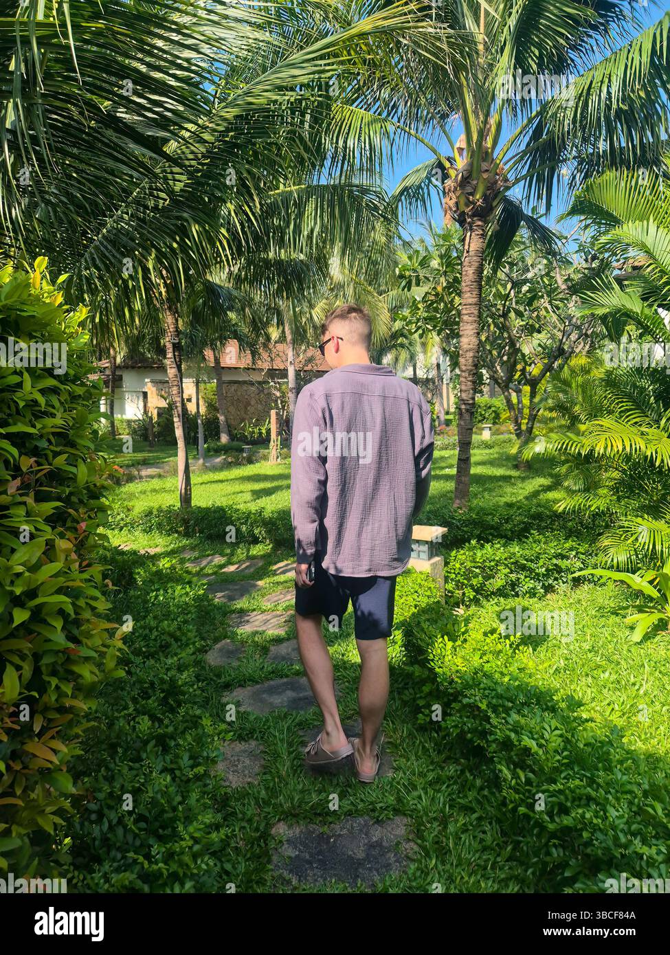 Traveler on trail relax hi-res stock photography and images - Alamy