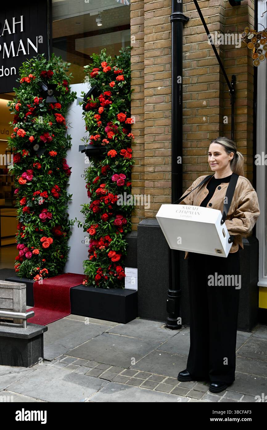 Chelsea in Bloom, 2025 theme is "Flowers in Fashion" celebrating ...