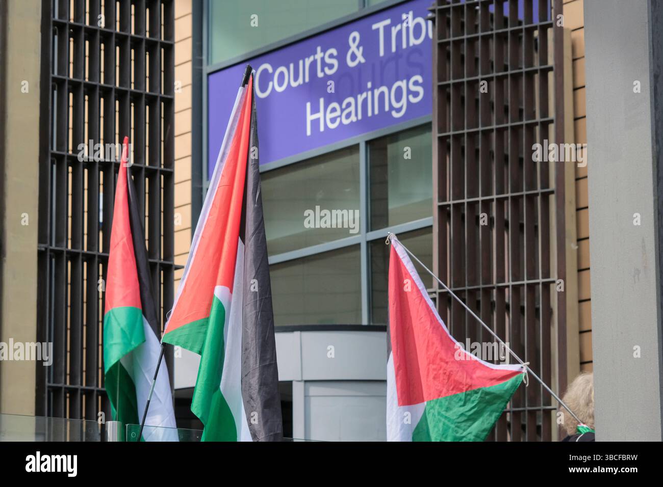 Bristol, UK. 20th May, 2025. Palestine activists show support for the 3 ...