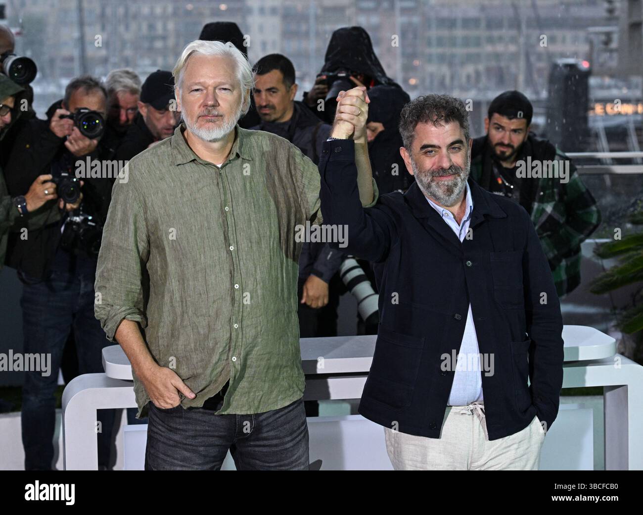 Julian assange eugene jarecki hi-res stock photography and images - Alamy
