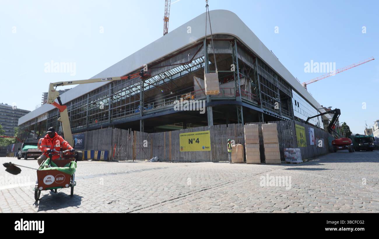 Brussels kanal centre pompidou hi-res stock photography and images - Alamy