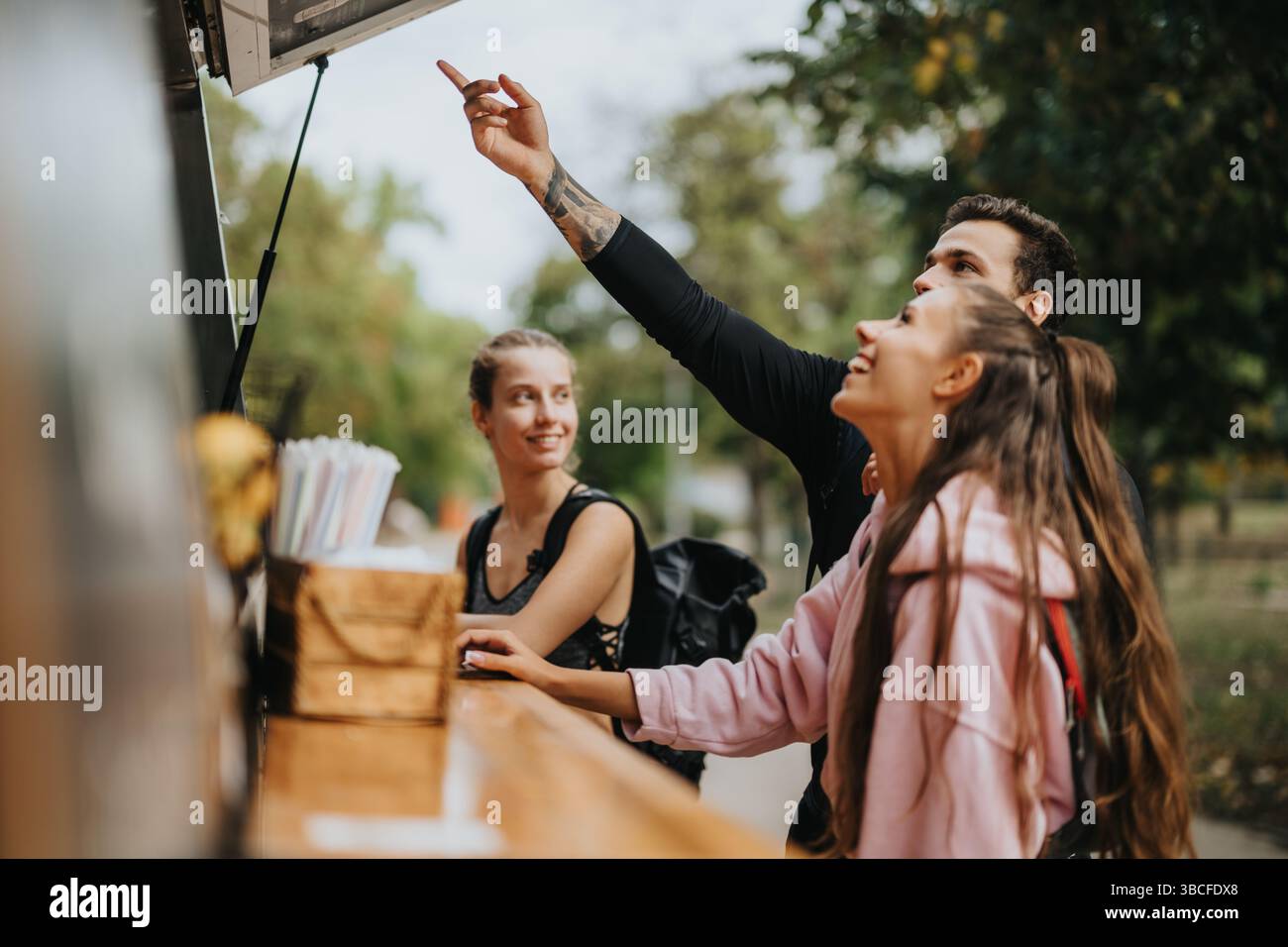 Food truck vibes hi-res stock photography and images - Alamy