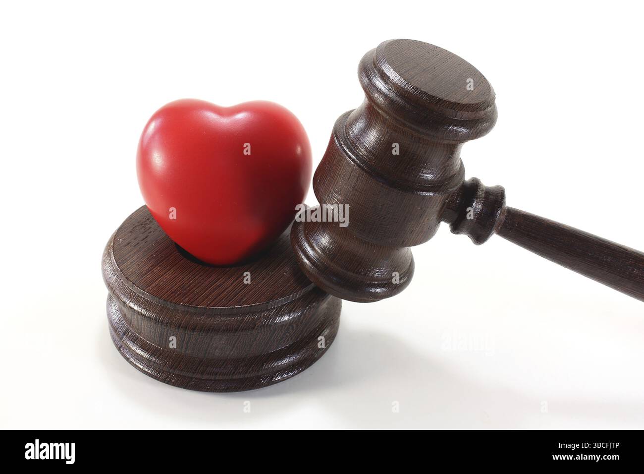 Medical law, with judge's gavel and heart Stock Photo - Alamy