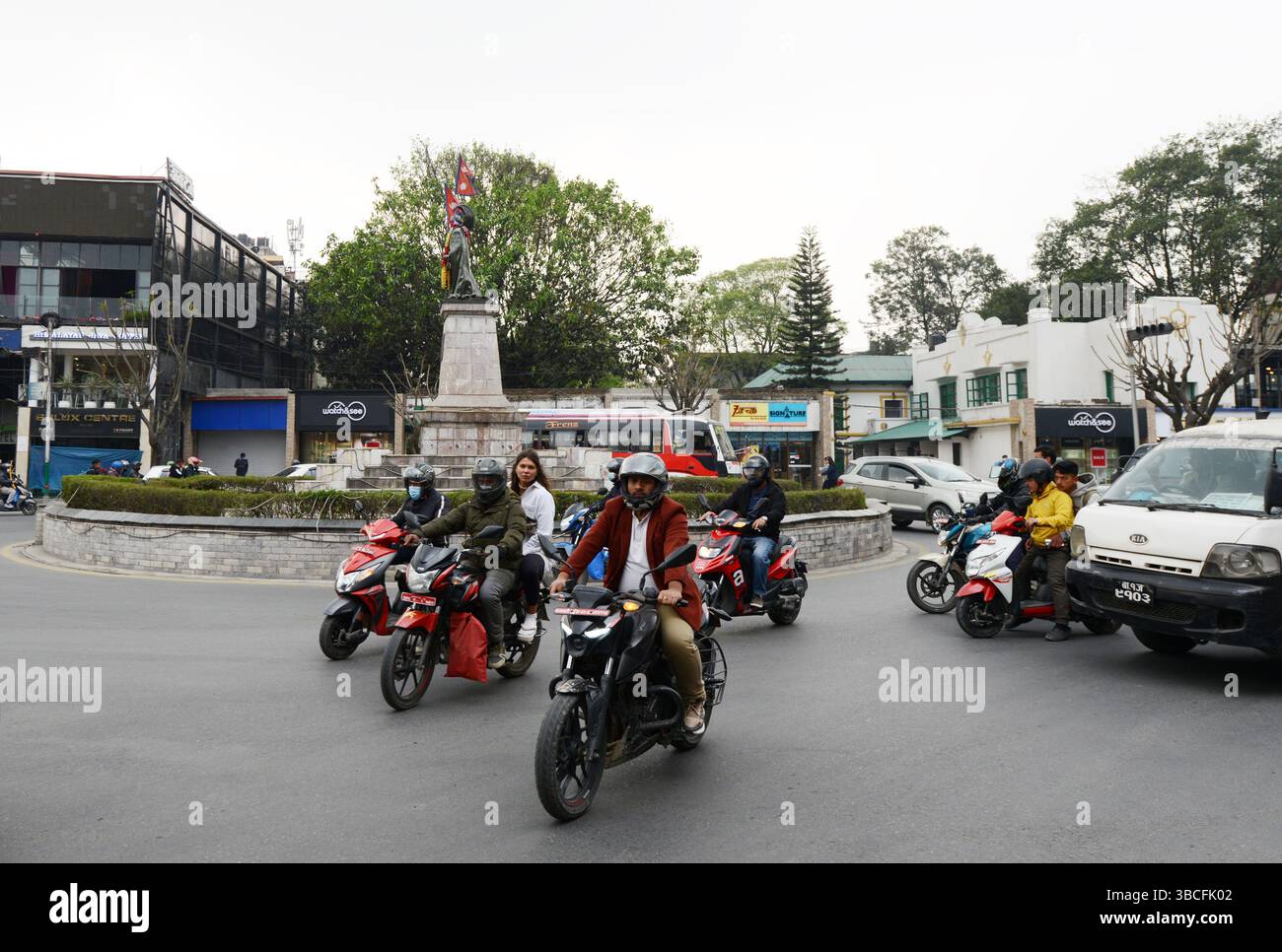 Mahendra Statue at the roundabout connecting Tindhara Sadak and Durbar ...