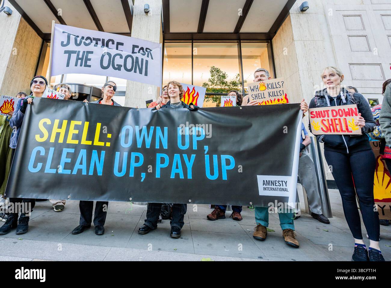 London, UK. 20th May, 2025. Protest by Fossil Free London, at the Shell ...
