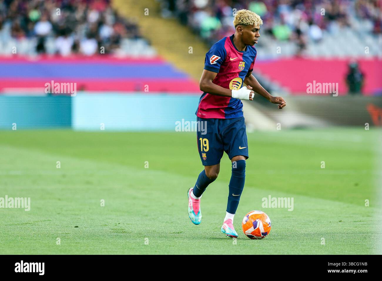 Barcelona, Spain. 18th, May 2025. Lamine Yamal (19) of FC Barcelona ...