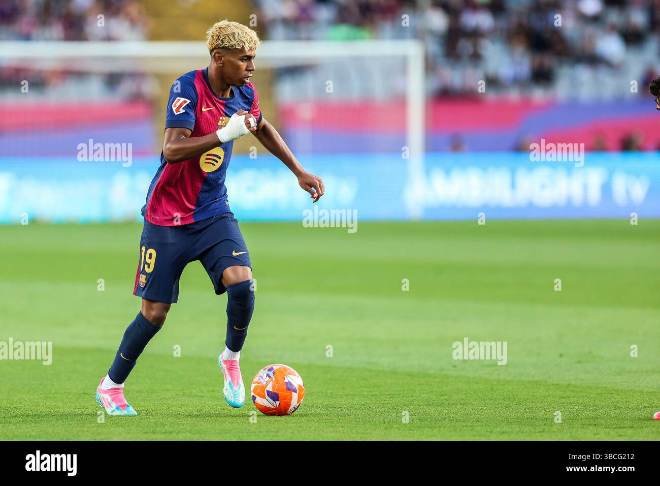 Barcelona, Spain. 18th, May 2025. Lamine Yamal (19) of FC Barcelona ...