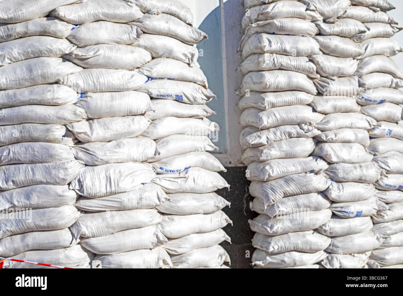 Temporary perimeter defense hi-res stock photography and images - Alamy
