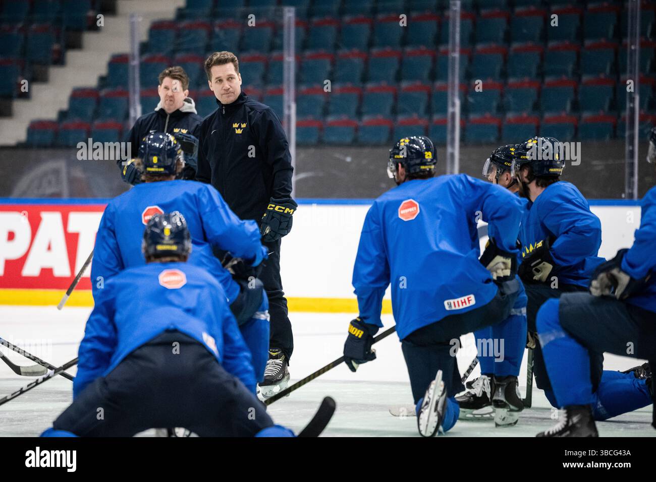 coach Sam Hallam of, Sweden. , . at a practice session during the 2025 ...