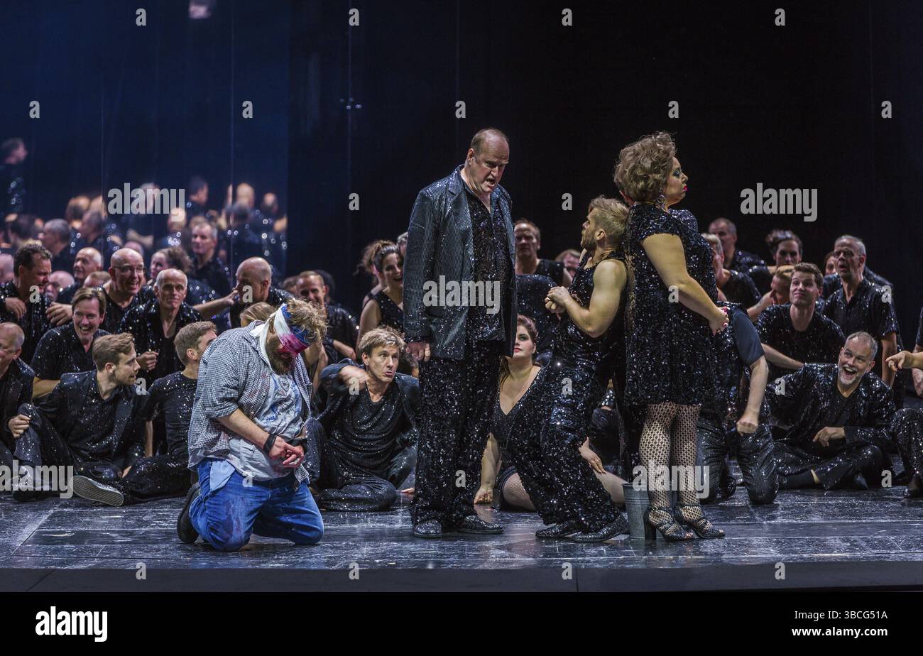 The Rise and Fall of the City of Mahagonny Stock Photo - Alamy