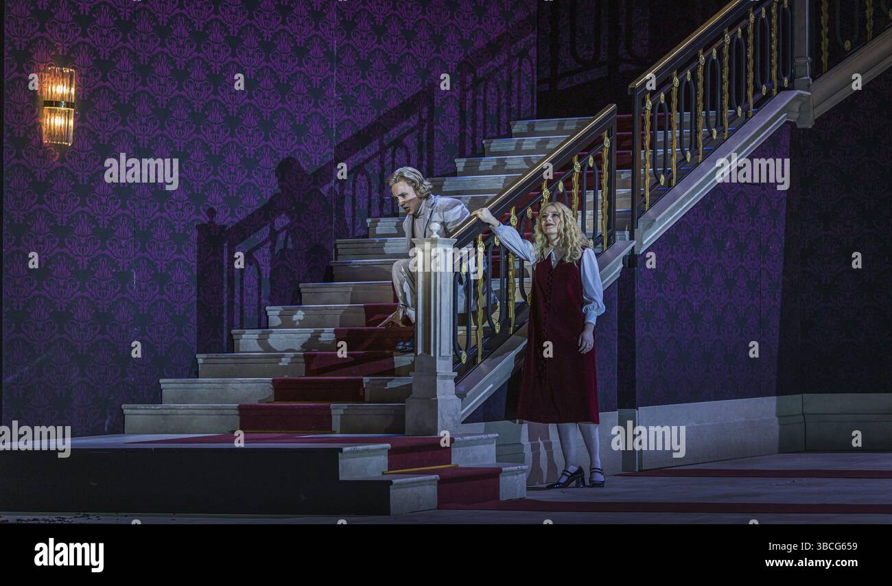 Hamlet' by Ambroise Thomas is an almost 150-year-old opera based on the ...