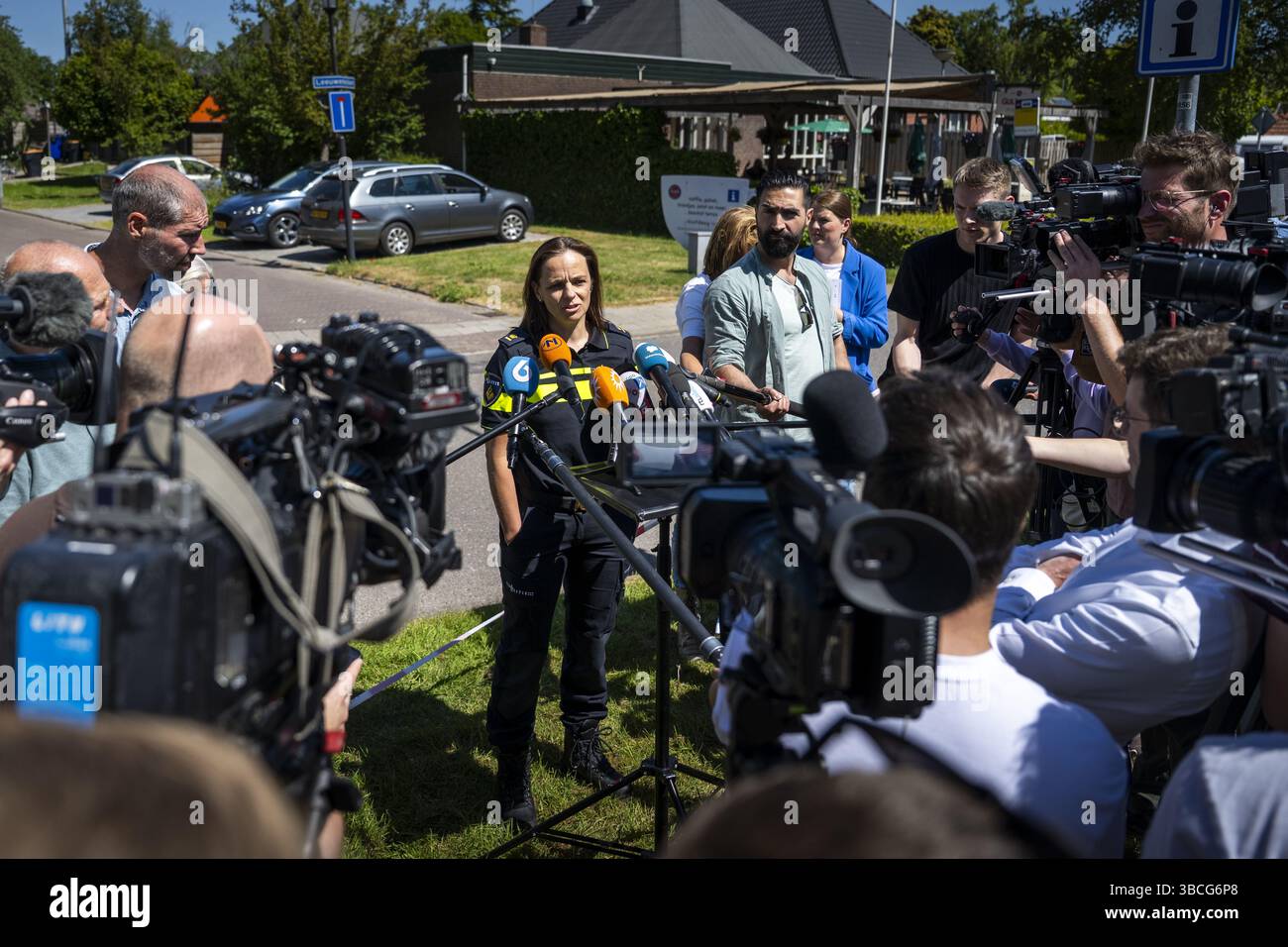 FINSTERWOLDE - Police explain the investigation into kidnapped children ...