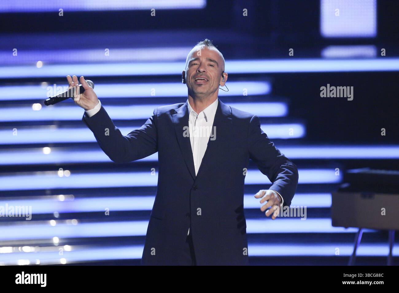 Italian pop singer Eros Ramazzotti at Stock Photo - Alamy