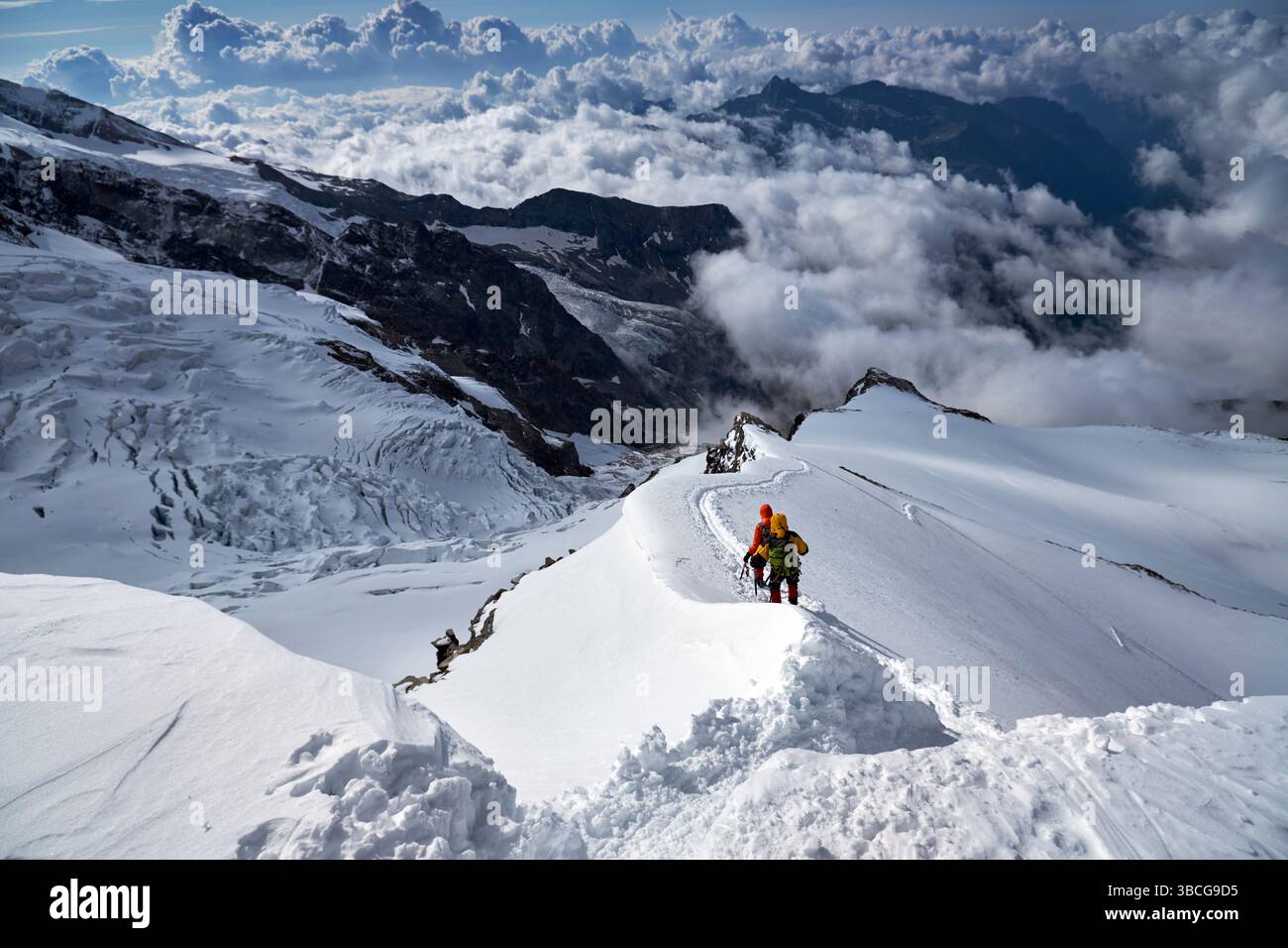 Below Punta Castore. Only a few dozen minutes to the Quintino Sella ...