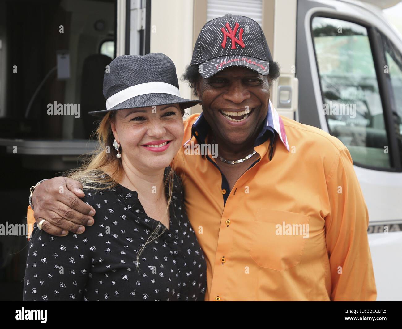 German pop singer Roberto Blanco with his woman Luzandra in front of ...
