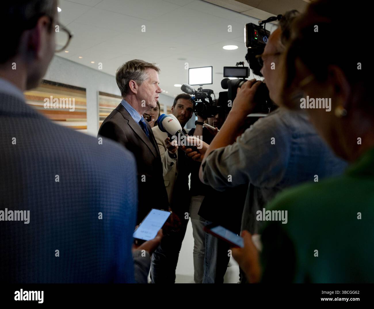 DEN HAAG - Lower House Speaker Martin Bosma (PVV) gives an explanation ...