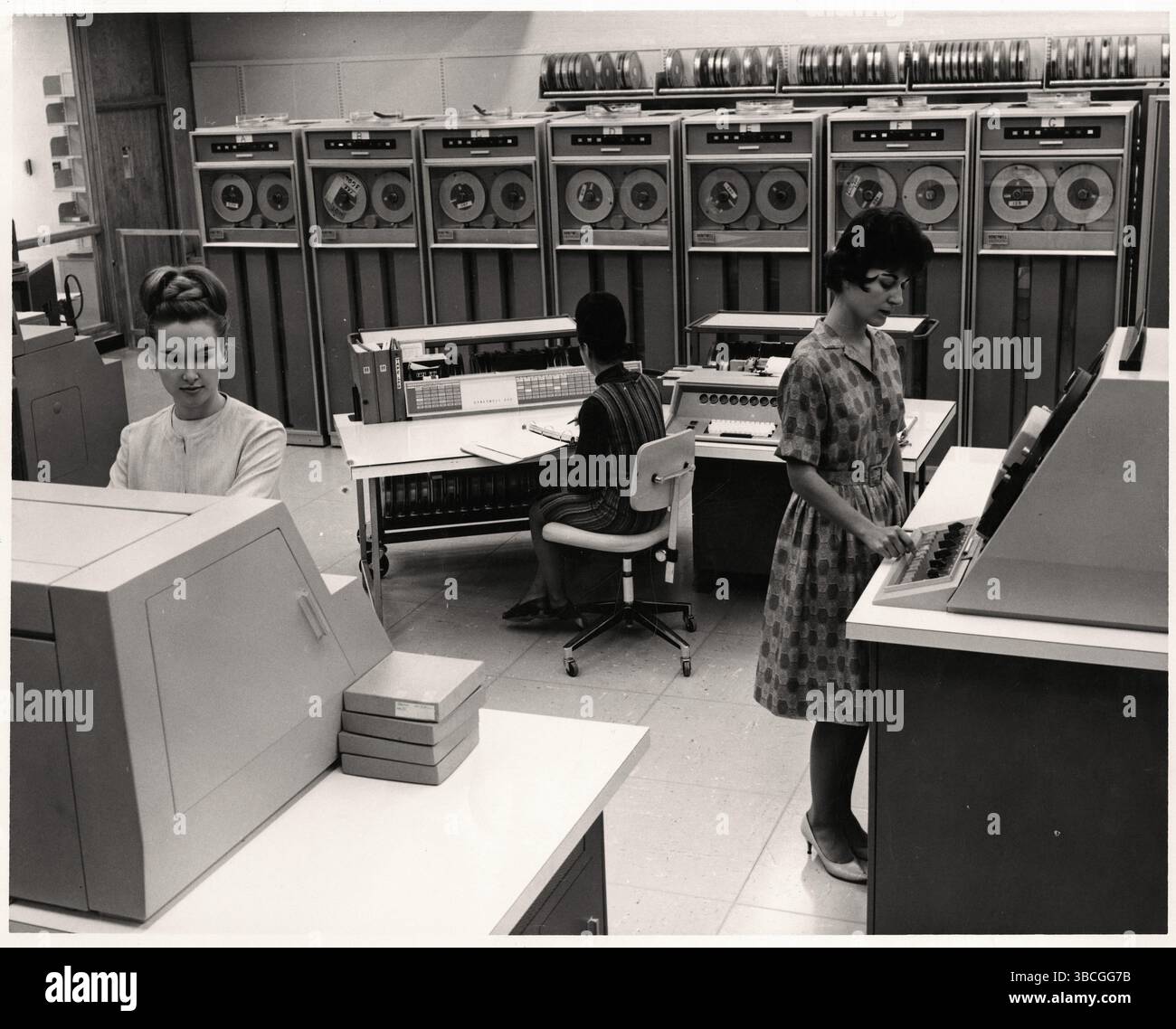 Honeywell 800 hi-res stock photography and images - Alamy