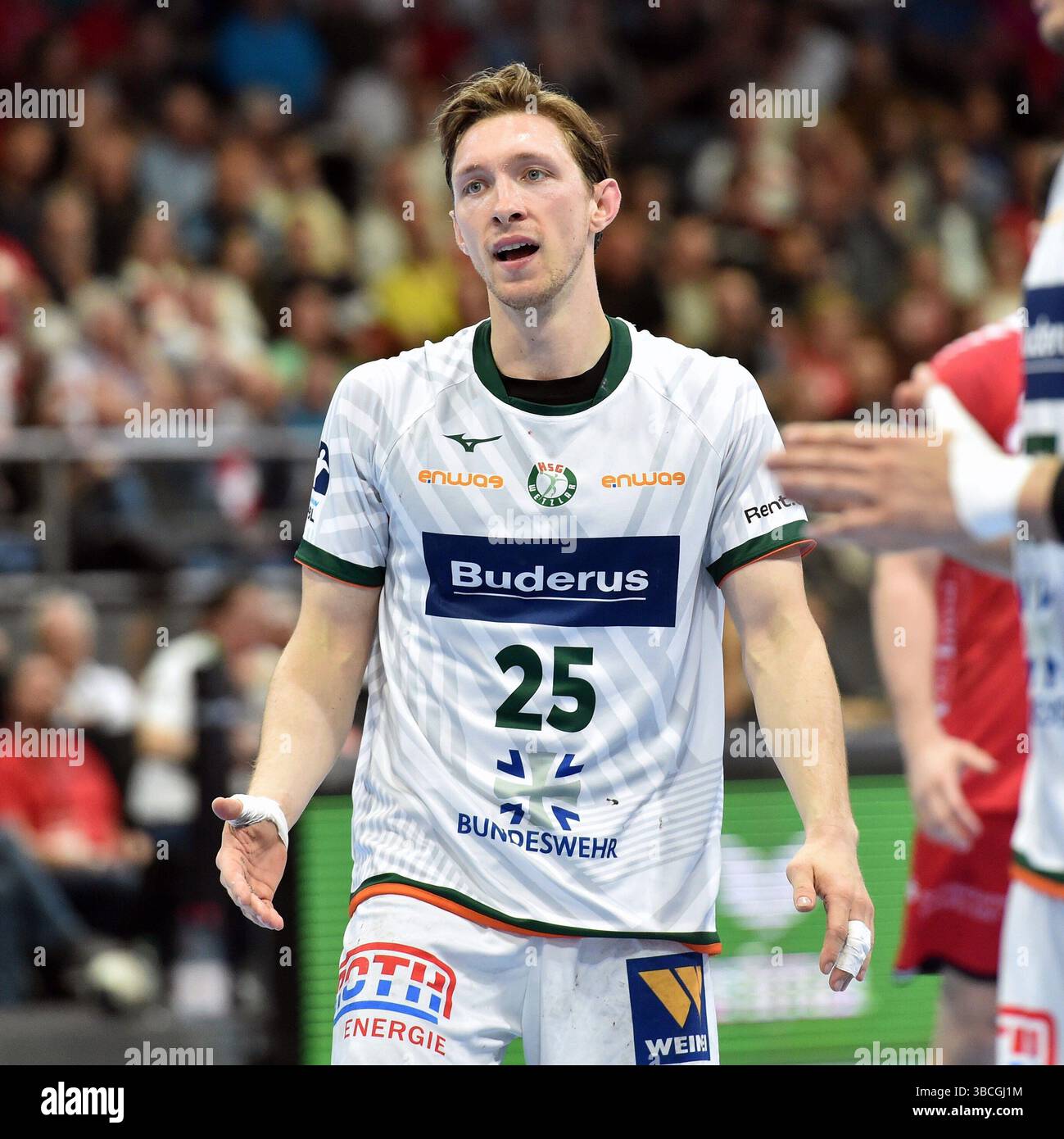 Justin Mueller (HSG Wetzlar, #25), GER, MT Melsungen - HSG Wetzlar, Handball, 1. Bundesliga, 30 ...